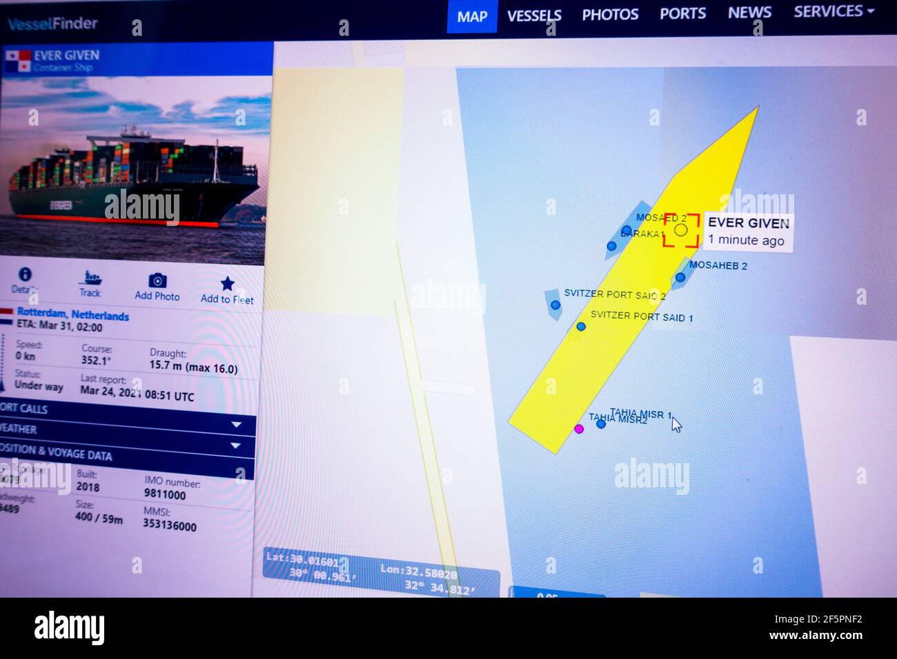 Carrier Ship Suez High Resolution Stock Photography and Images - Alamy