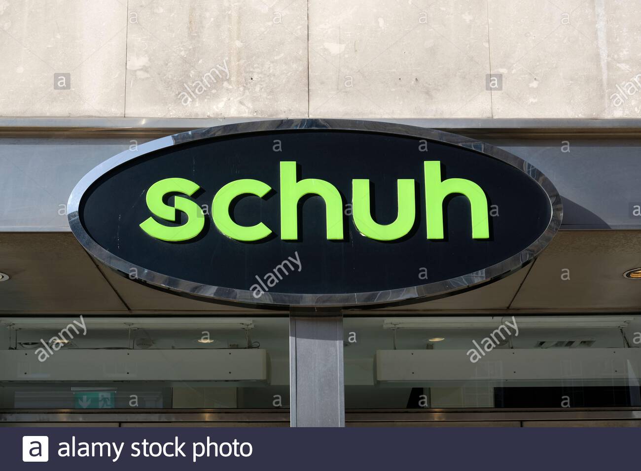 Fashion brands logo hi-res stock photography and images - Alamy