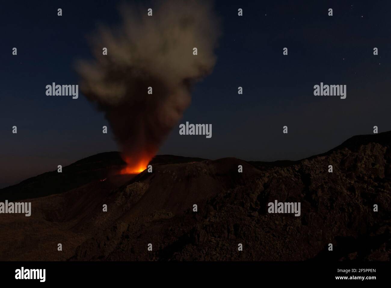 Ibu volcano eruption (Halmahera Island, Indonesia Stock Photo - Alamy