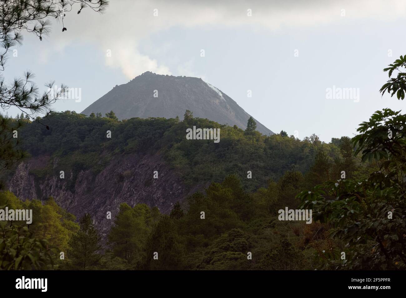 Soputan volcano (Sulawesi Island, Indonesia Stock Photo - Alamy