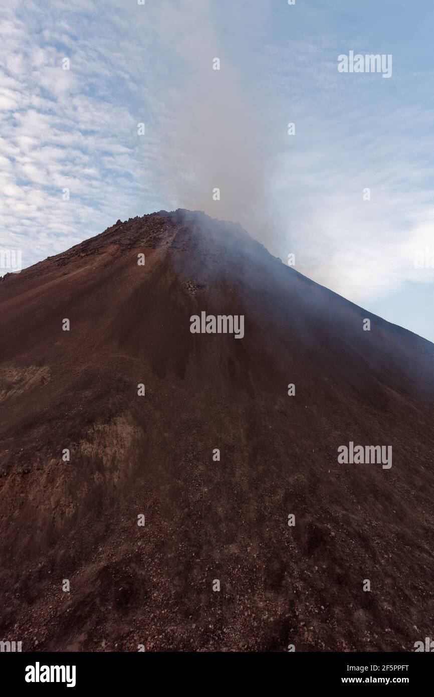 Soputan volcano (Sulawesi Island, Indonesia Stock Photo - Alamy