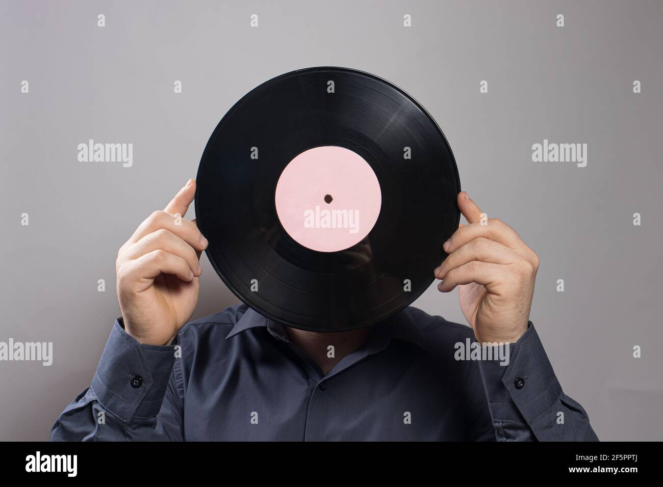 Turntable head hi-res stock photography and images - Alamy