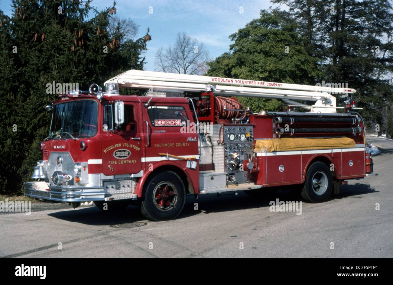 USA US-Fire Truck MACK CF Model 54 Foot Telesqurt Stock Photo - Alamy