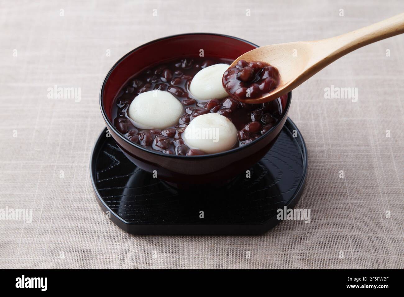 Rice cake with red bean hi-res stock photography and images - Alamy