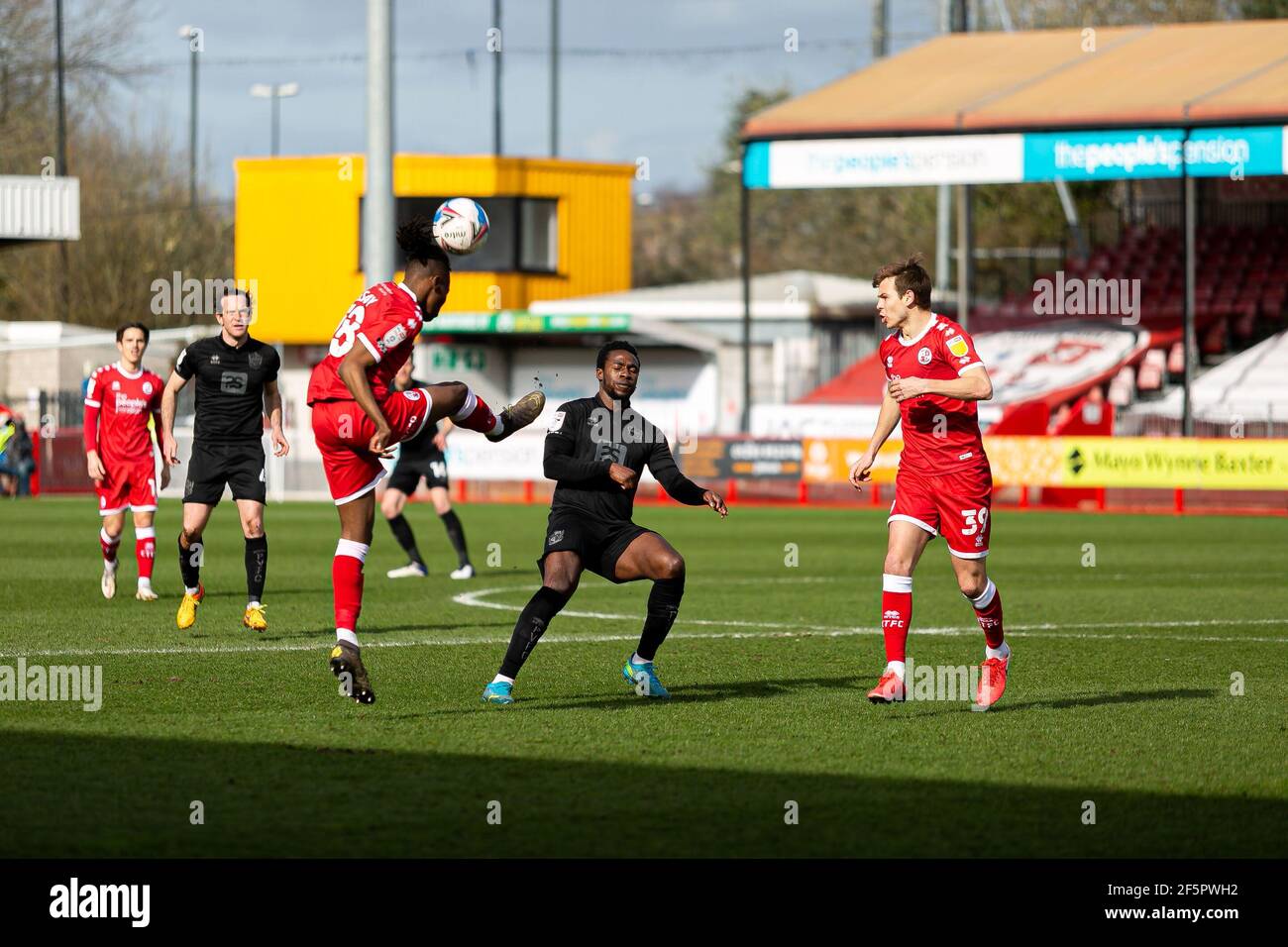 David sesay soccer hi-res stock photography and images - Alamy