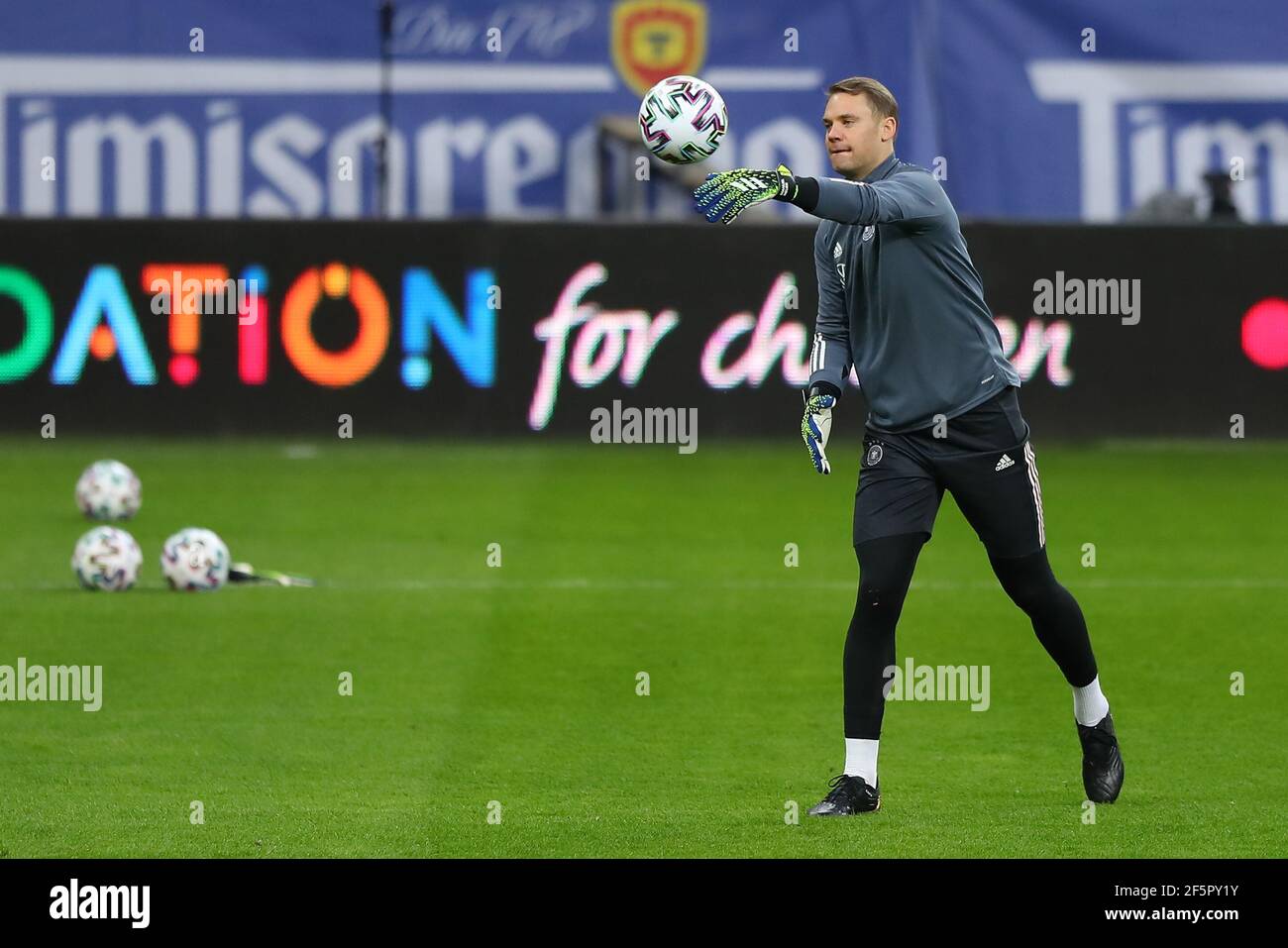 Manuel Neuer Save High Resolution Stock Photography and Images - Alamy