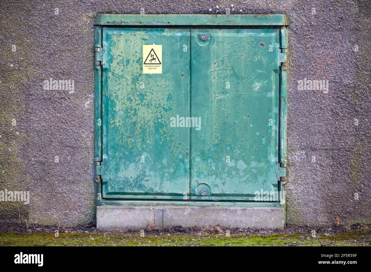 Plant room door and high voltage danger sign Stock Photo - Alamy