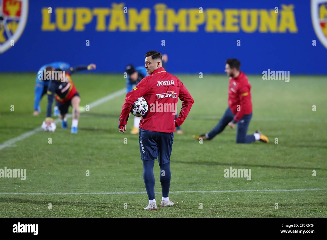 Romanian football team hi-res stock photography and images - Alamy