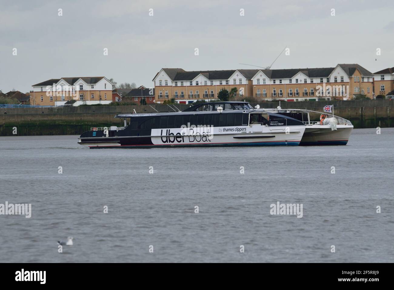 Uber Boat by Thames Clipper river bus service vessel Mercury Clipper ...
