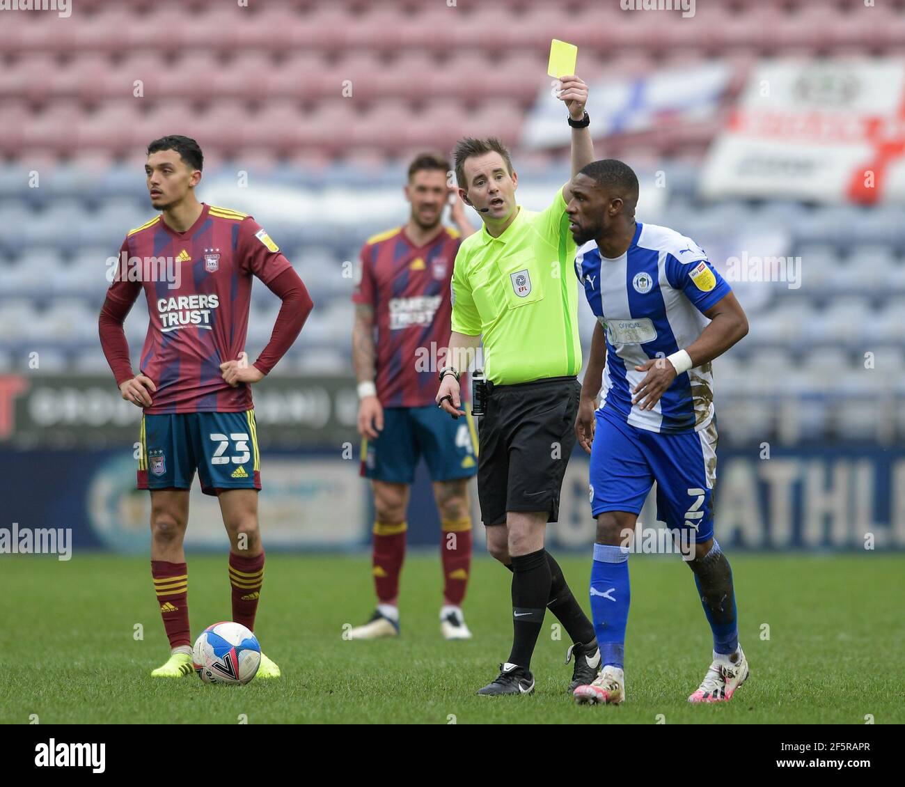 James bell referee hi-res stock photography and images - Alamy