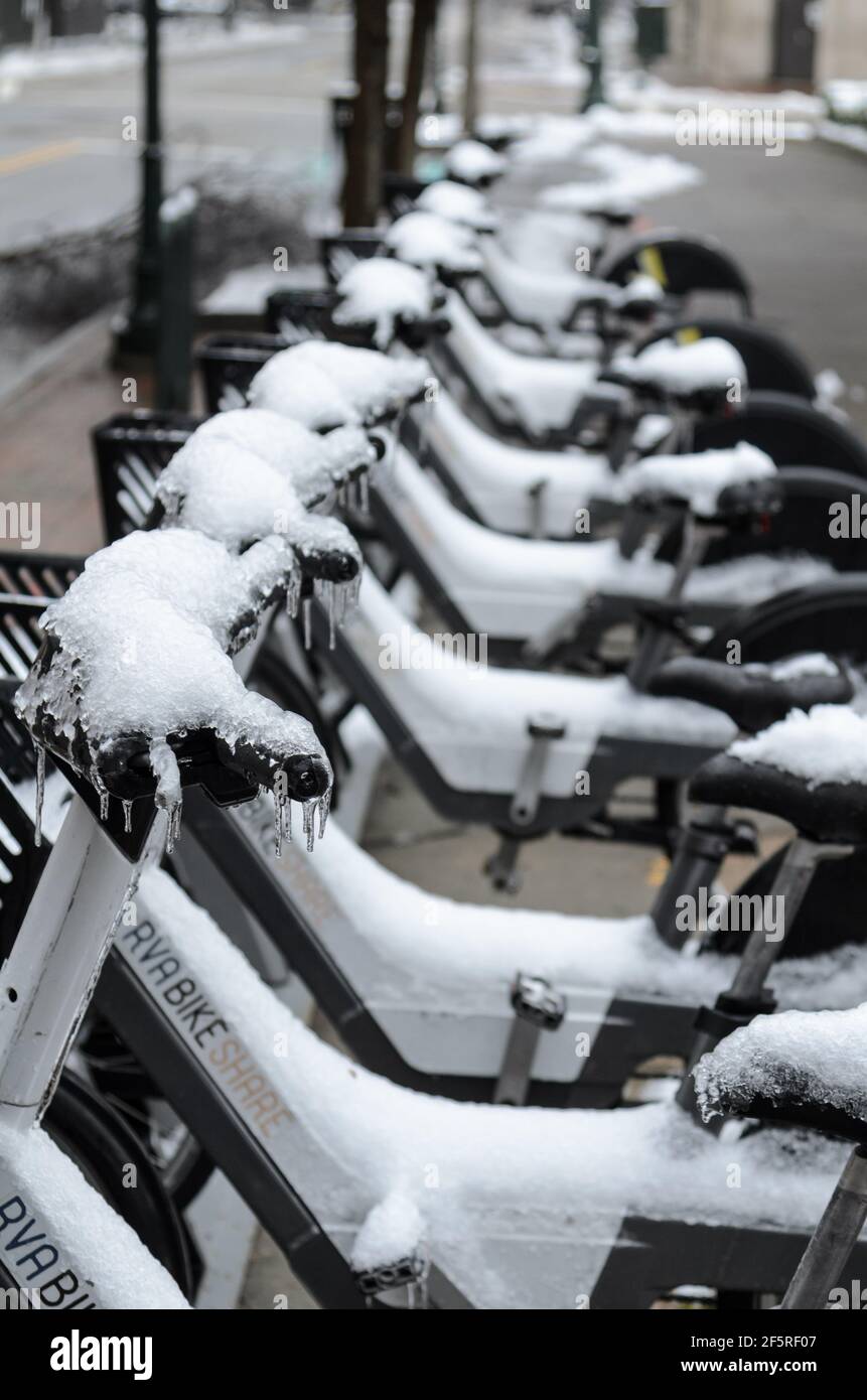 Rental to the public hi-res stock photography and images - Alamy