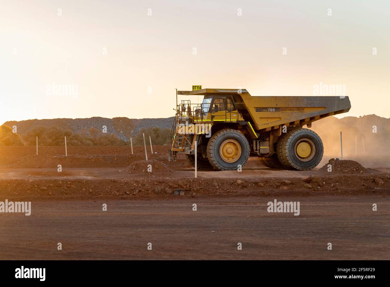 Open pit mining australia hi-res stock photography and images - Alamy