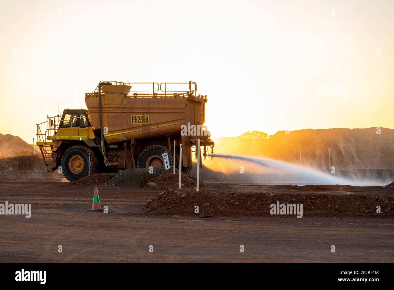 Gold dust mine hi-res stock photography and images - Alamy