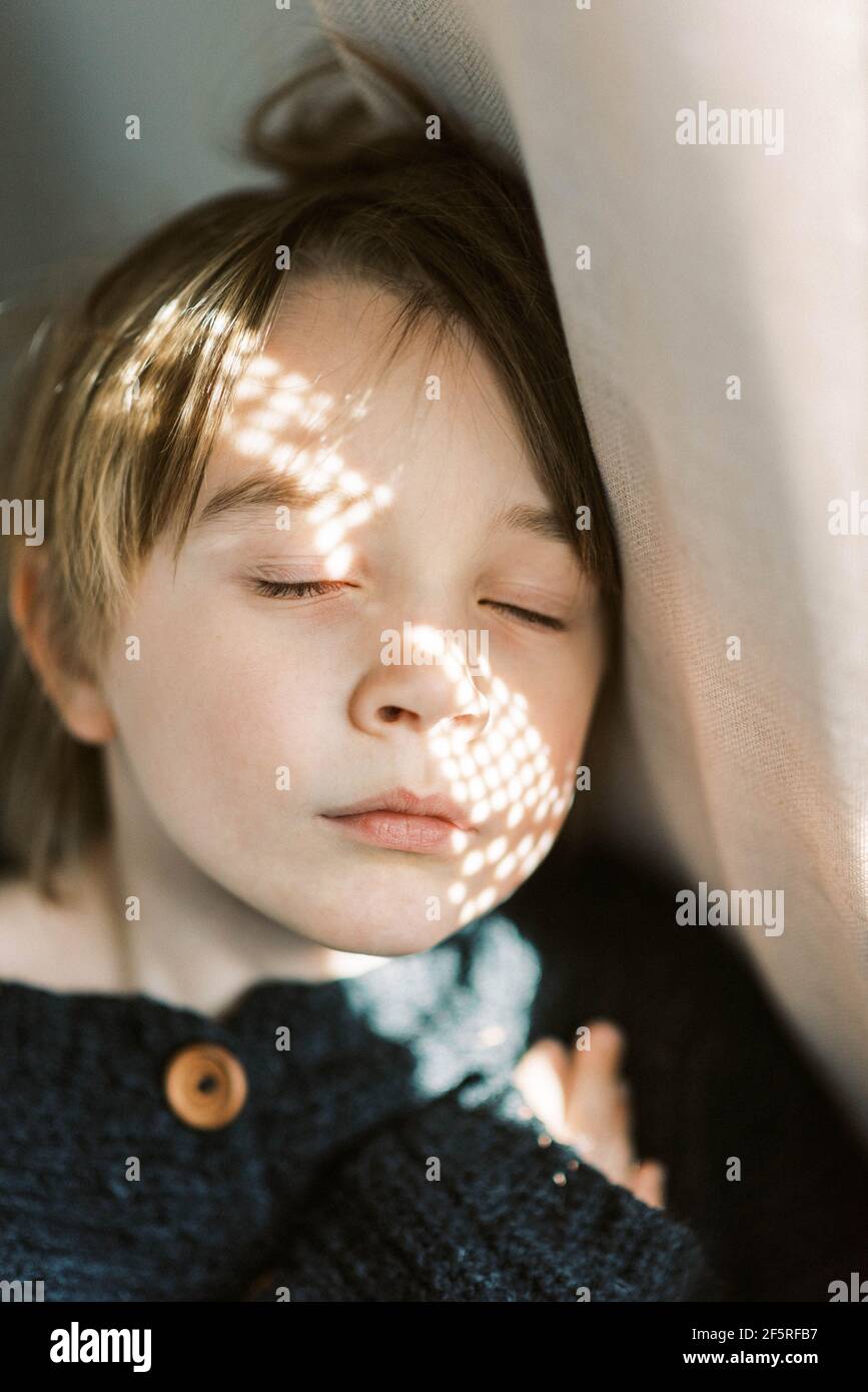 Boy with bright eyes hi-res stock photography and images - Alamy