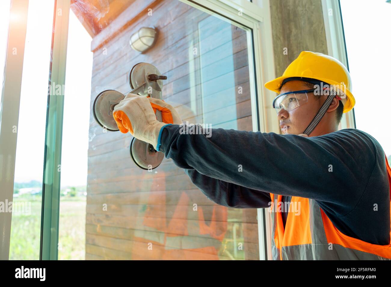 Pvc replacement window hi-res stock photography and images - Alamy