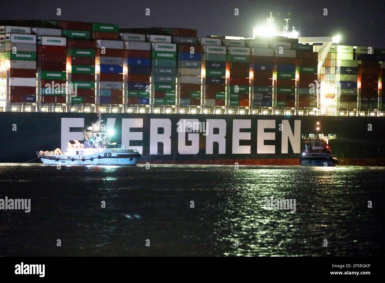 Ever given suez canal hi-res stock photography and images - Alamy