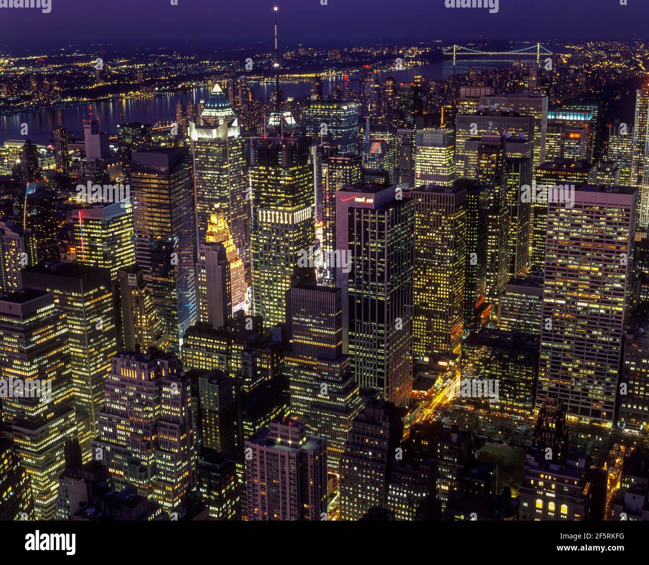 2003 HISTORICAL MIDTOWN SKYLINE MANHATTAN NEW YORK CITY USA Stock Photo ...