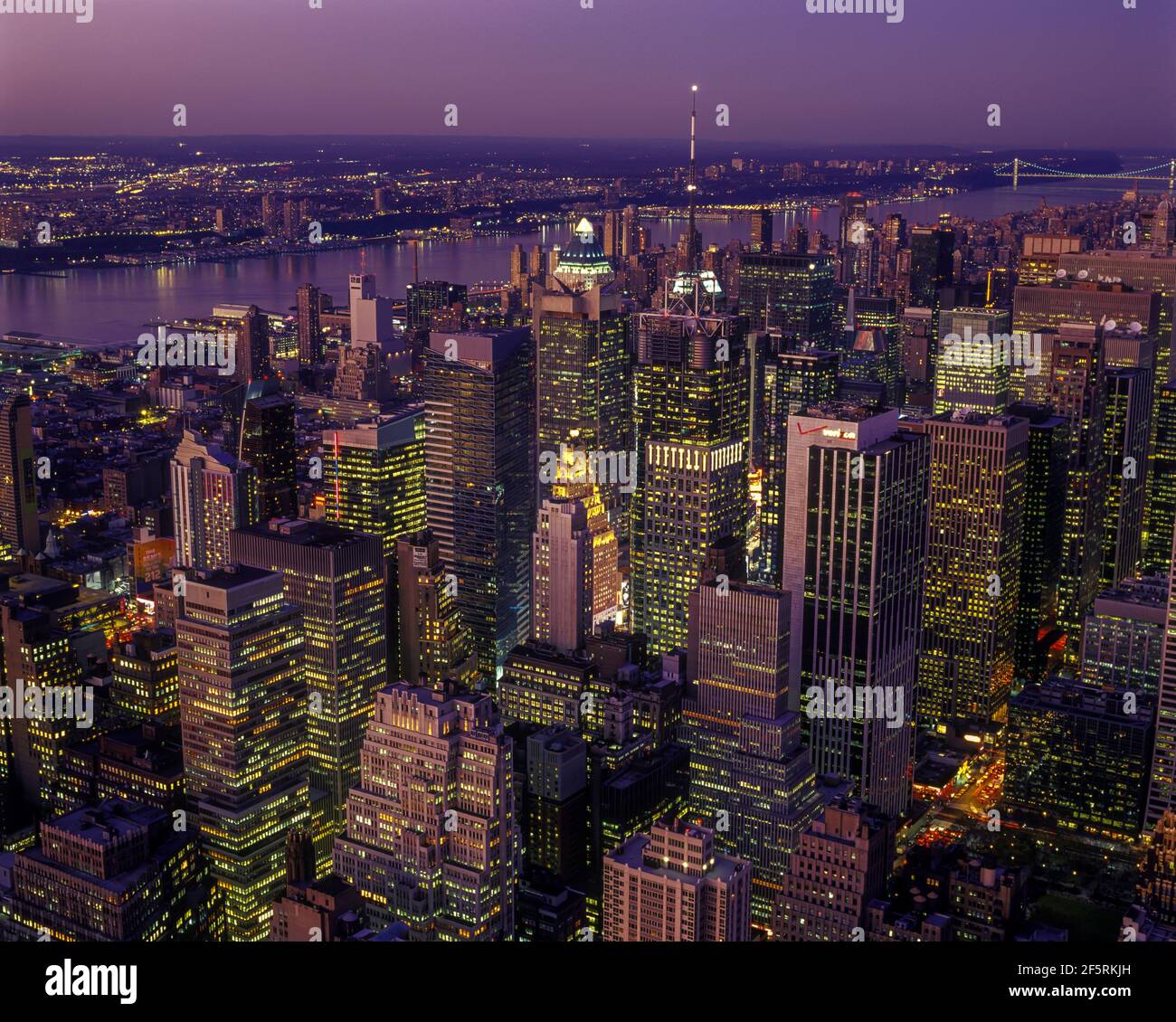 2003 HISTORICAL MIDTOWN SKYLINE MANHATTAN NEW YORK CITY USA Stock Photo ...