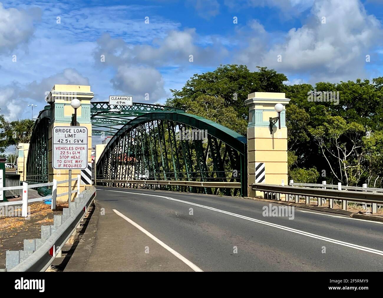 View of the historical Kennedy Bridge crossing the Bundaberg Creek and ...