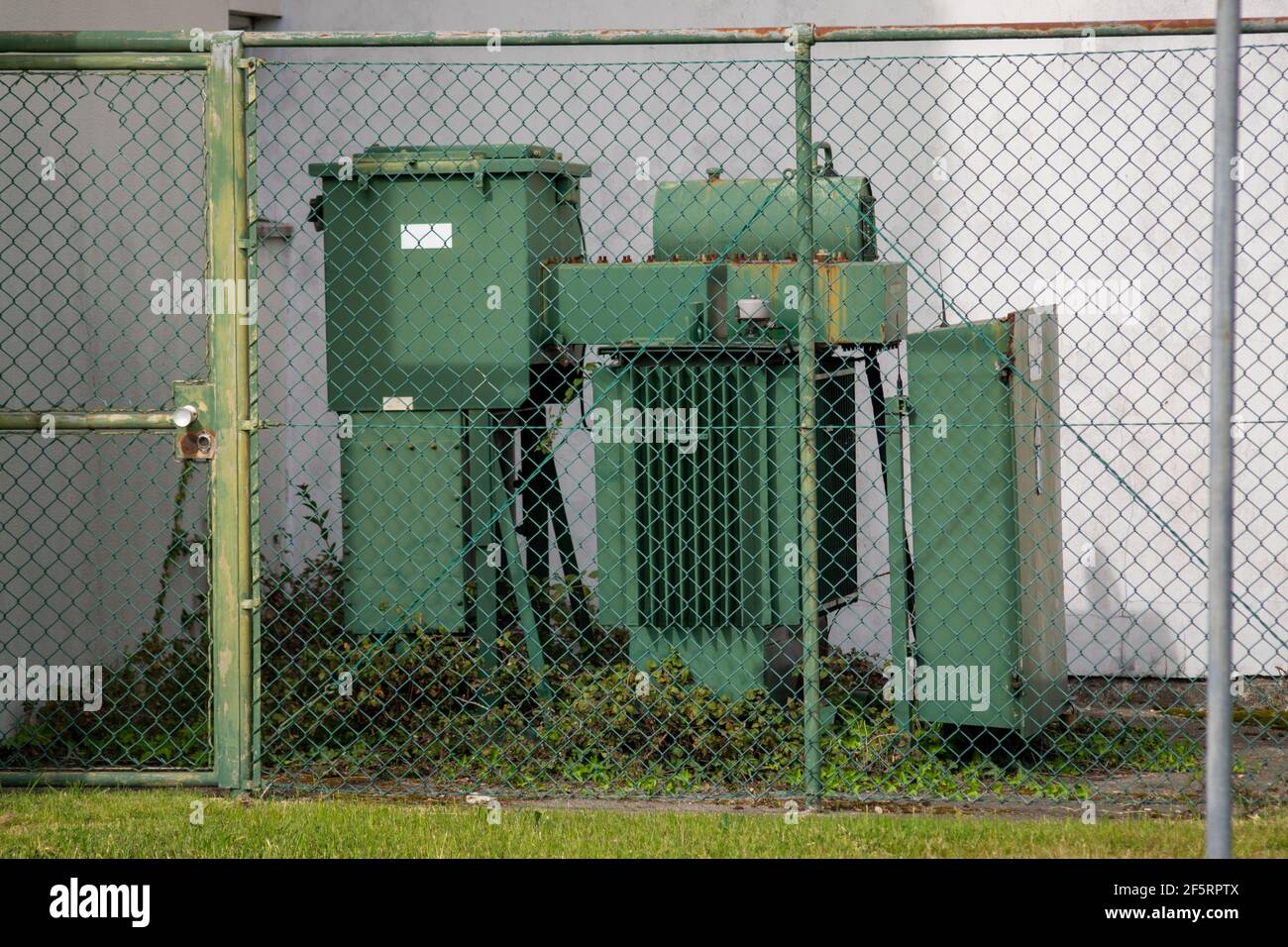 Industrial power transformation unit for industrial and and factories ...