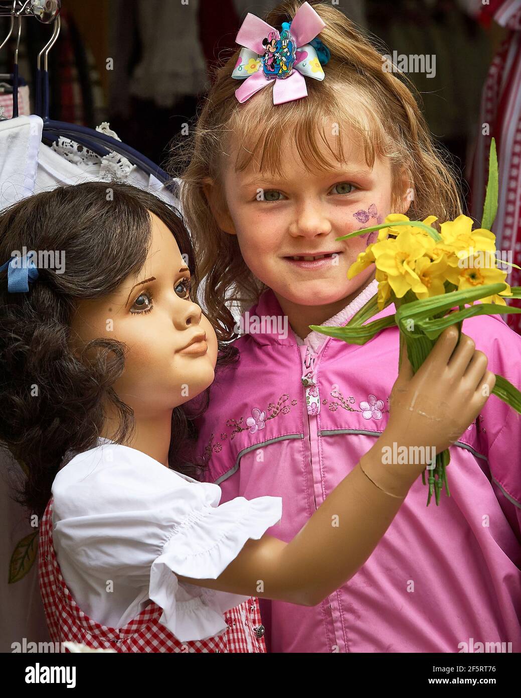 Crafted dolls hi-res stock photography and images - Alamy