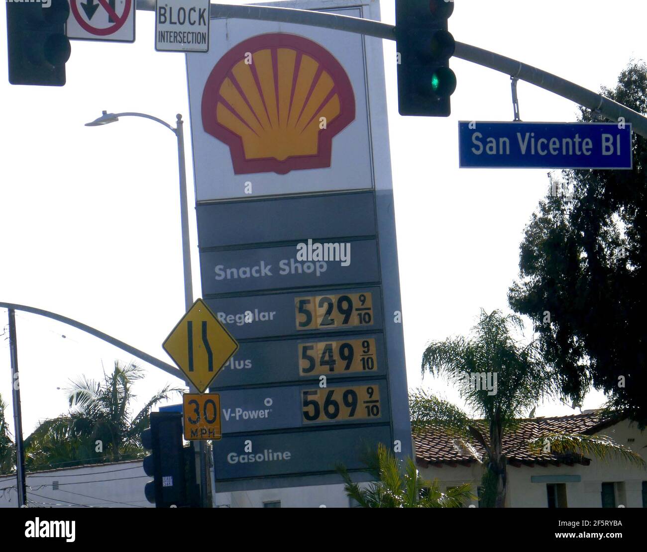 Barry shell hi-res stock photography and images - Alamy