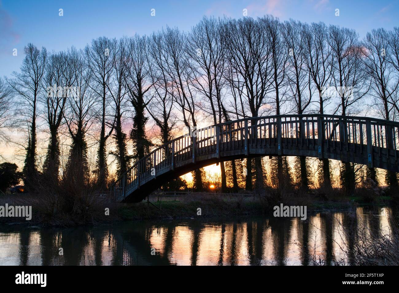 Bloomers Hole Footbridge. Wooden bridge across the river thames near ...