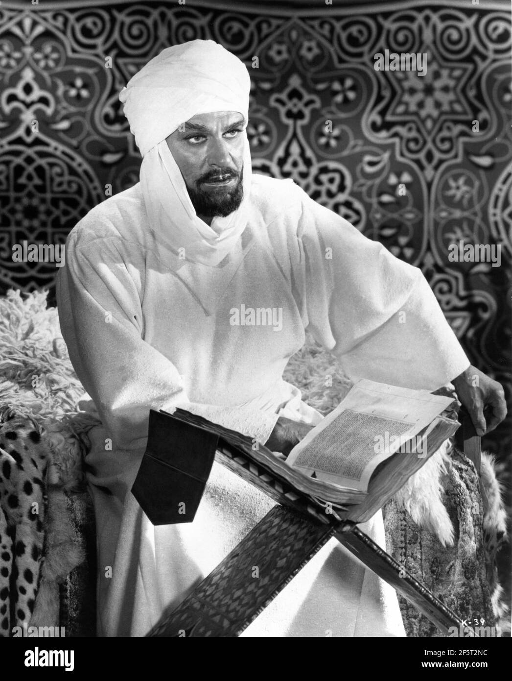 Basil dearden hi-res stock photography and images - Alamy