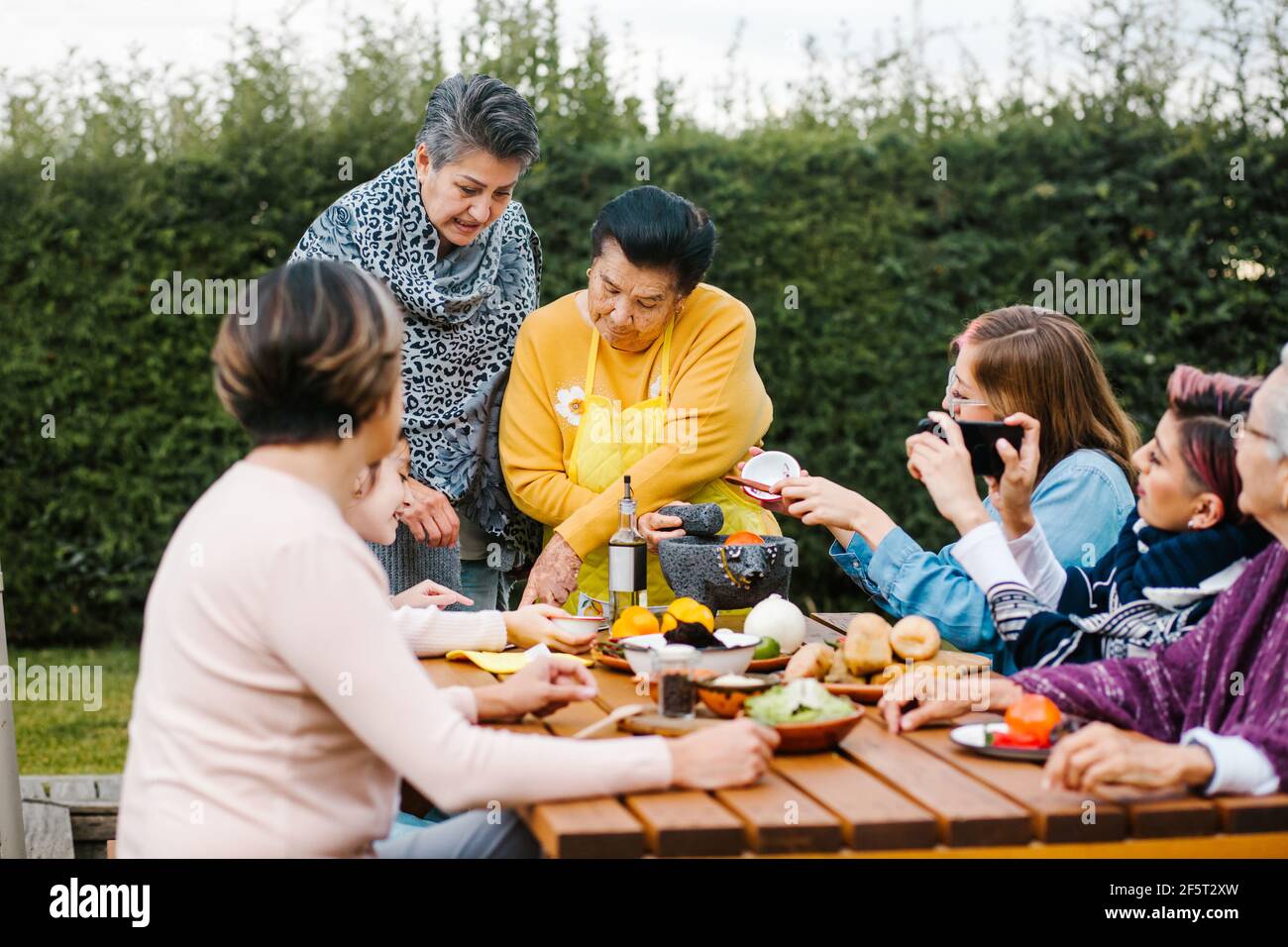 Mexican grandma hi-res stock photography and images - Alamy