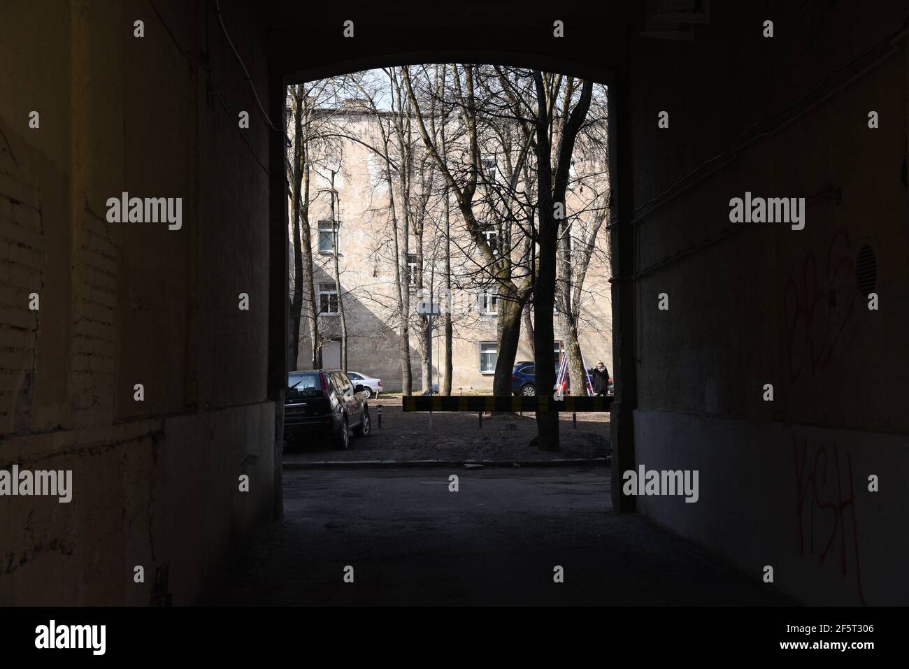 Attractive arch hi-res stock photography and images - Alamy