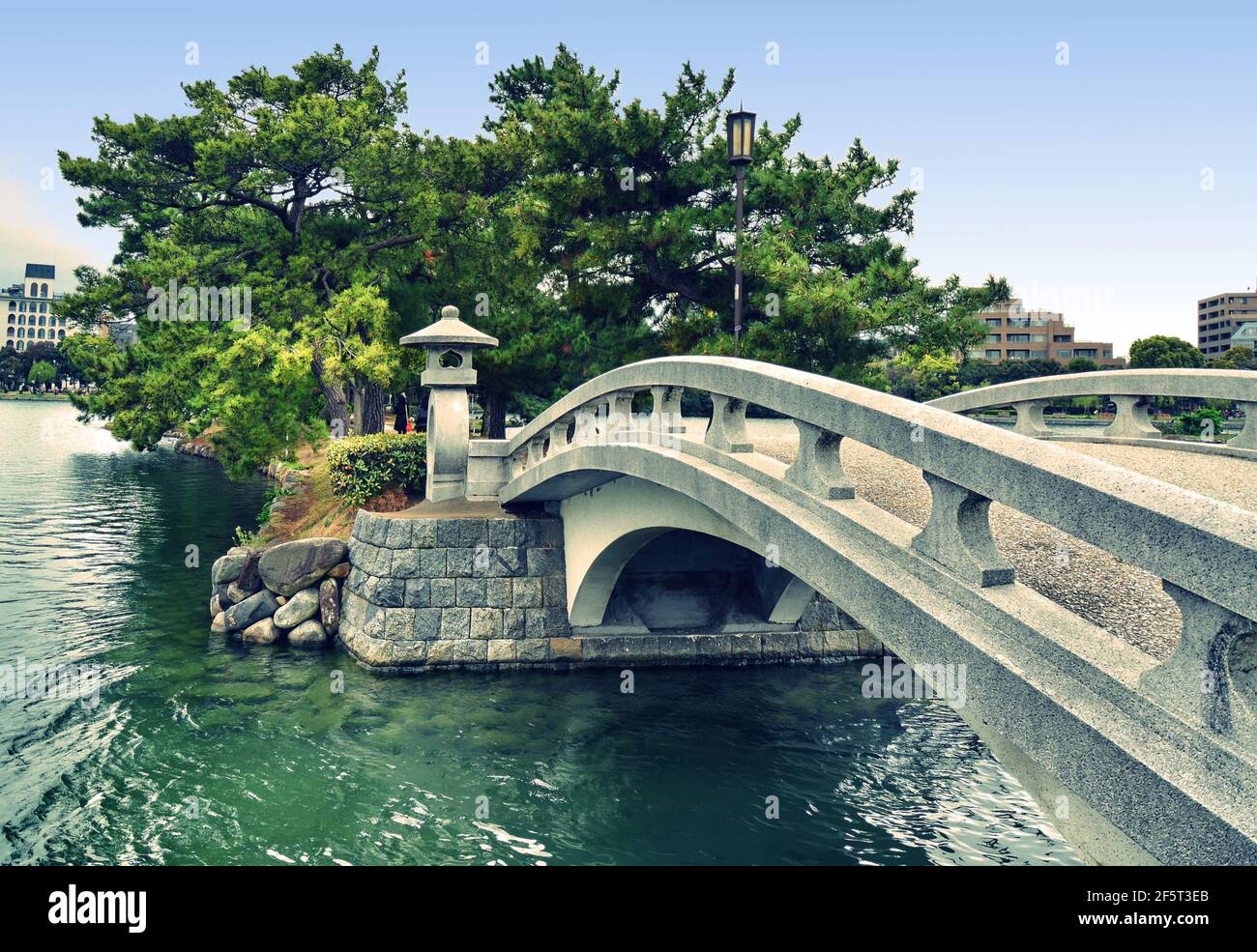 Ohori Park is a pleasant city park in central Fukuoka (Japan) with a ...