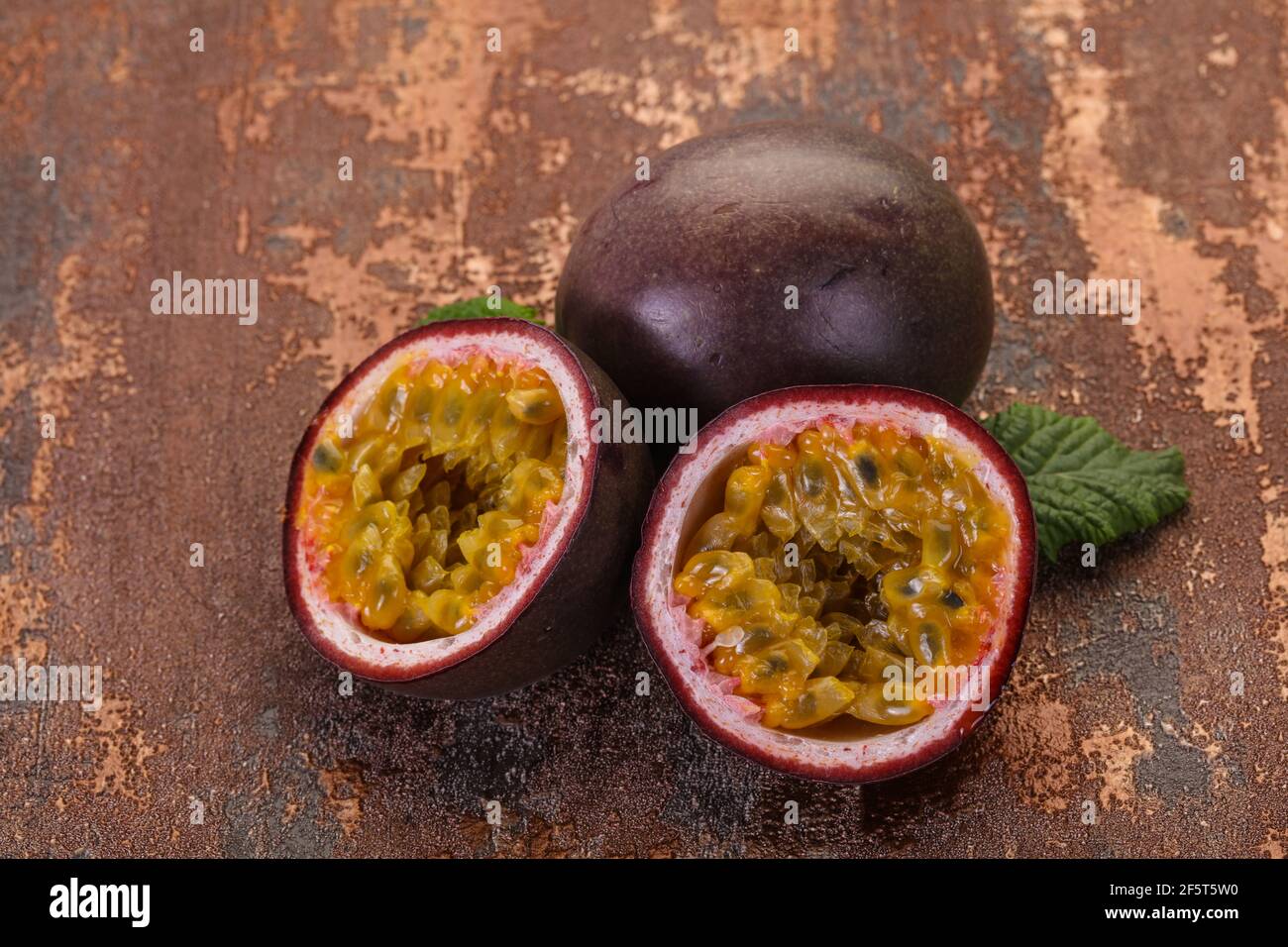 Tropical fresh ripe Passion fruit Stock Photo - Alamy