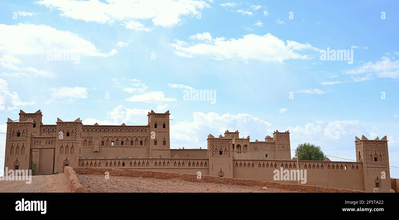 Traditional pise house hi-res stock photography and images - Alamy