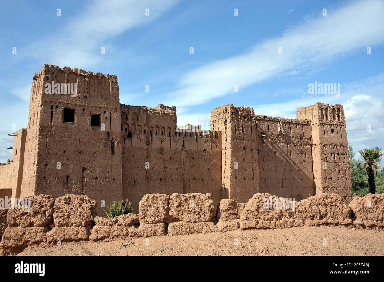 Kasbah-ait ben moro Stock Photo - Alamy