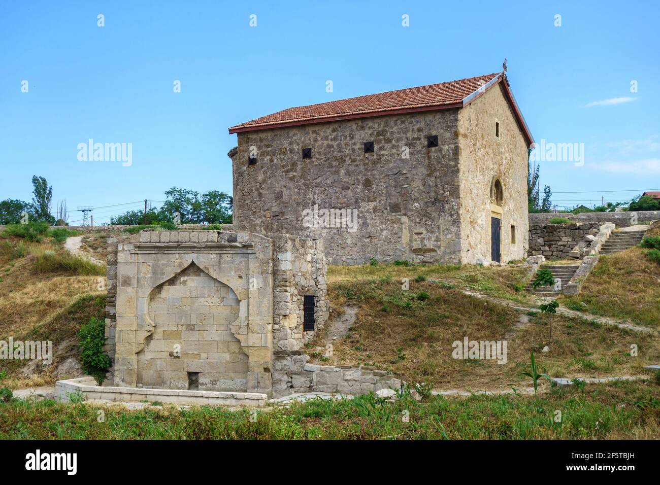 Medieval monuments hi-res stock photography and images - Alamy