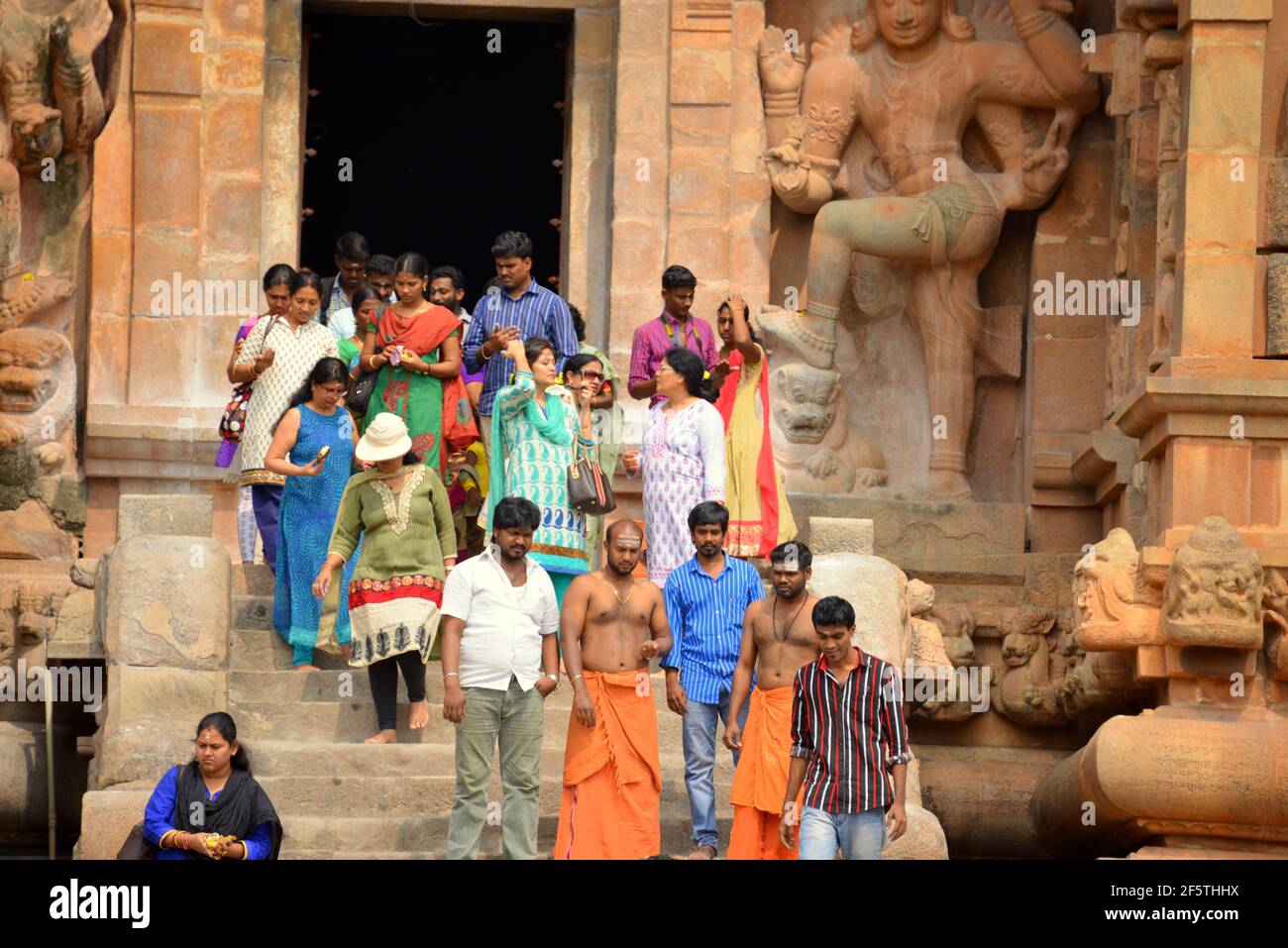 Thanjavur brihadeeswarar temple architecture gopuram hi-res stock photography and images - Alamy