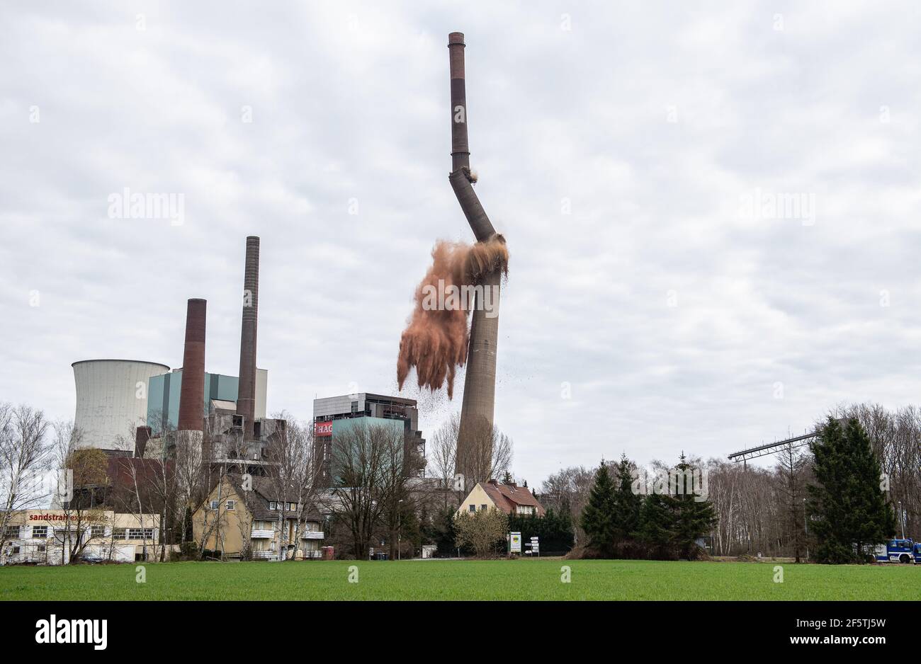 Lunen, Germany. 28 March 2021, North Rhine-Westphalia, Lünen: During ...