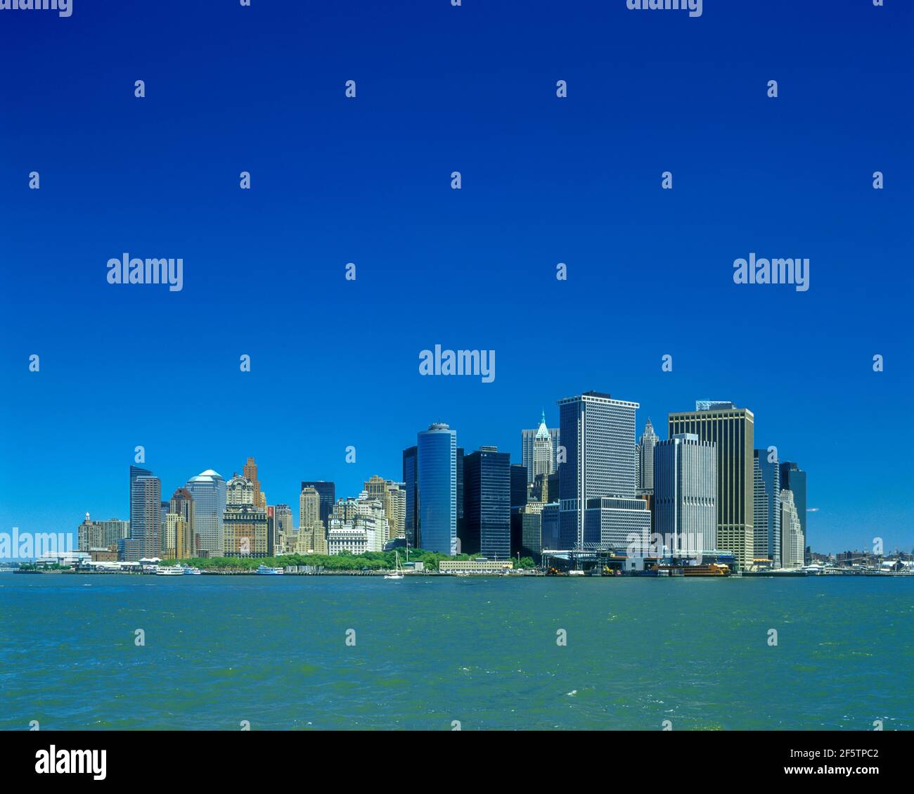 2004 HISTORICAL DOWNTOWN SKYLINE MANHATTAN NEW YORK CITY USA Stock ...