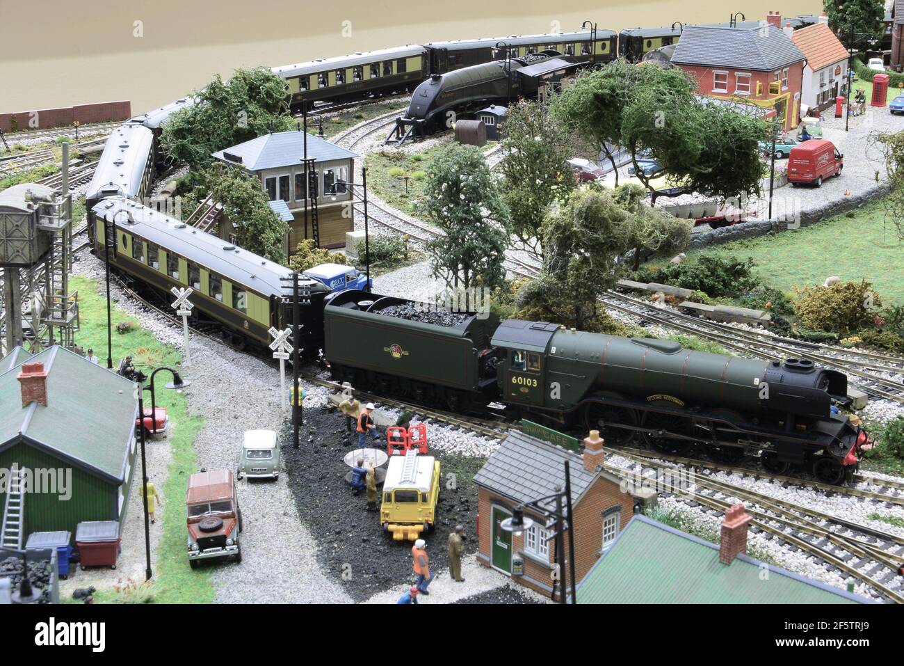 The Flying Scotsman pulling Pullman cars on a model railway Stock Photo ...
