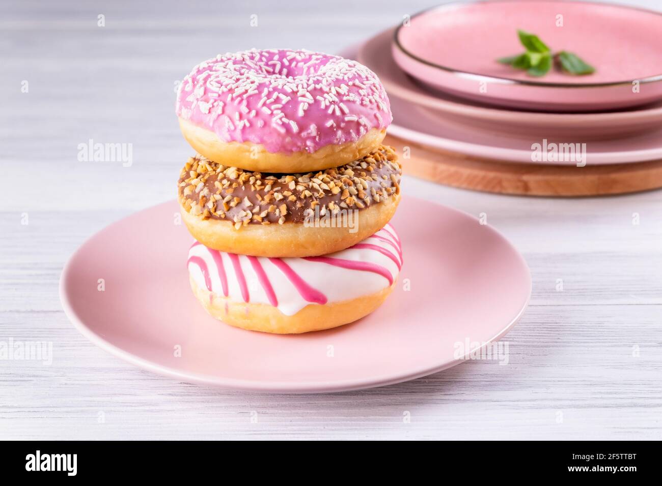 Stacked donut hi-res stock photography and images - Alamy