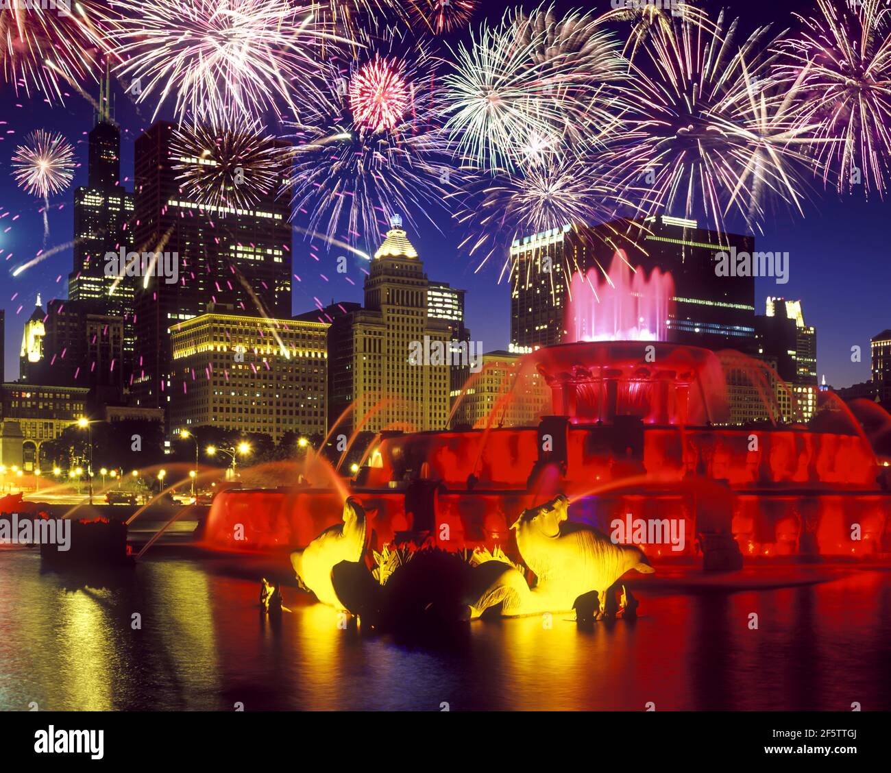 2004 HISTORICAL BUCKINGHAM FOUNTAIN (©EDWARD BENNETT / MARCEL LOYAU ...