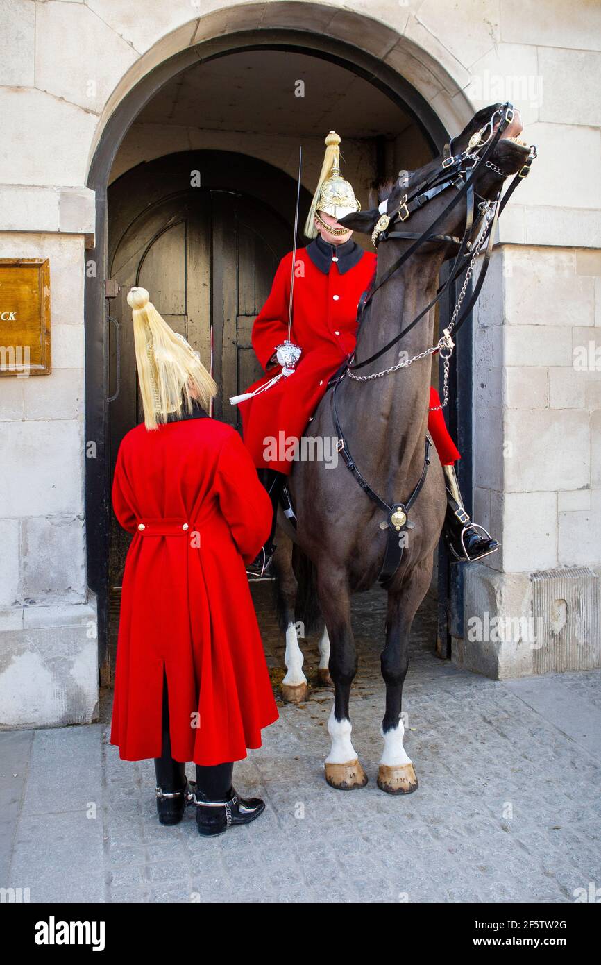 Royal horse guards hi-res stock photography and images - Alamy