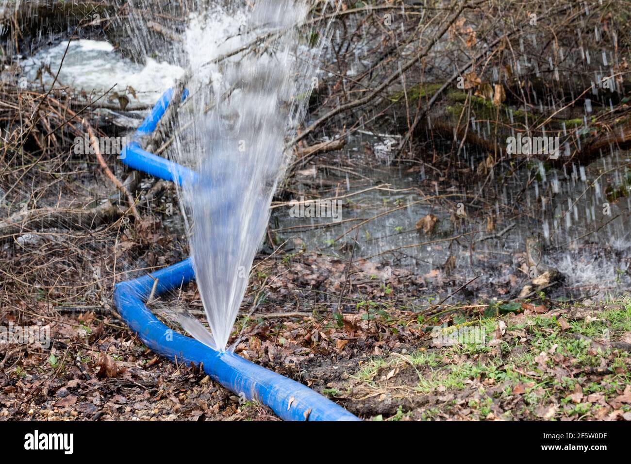 Leaking dam hi-res stock photography and images - Alamy