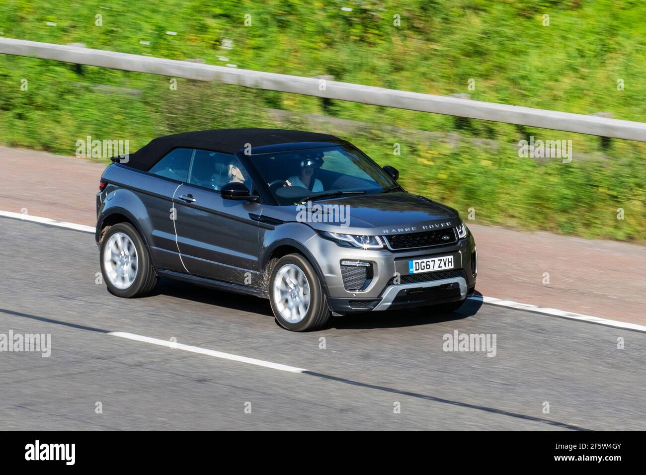 Land rovers 2 0 litre ingenium engines hi-res stock photography and ...