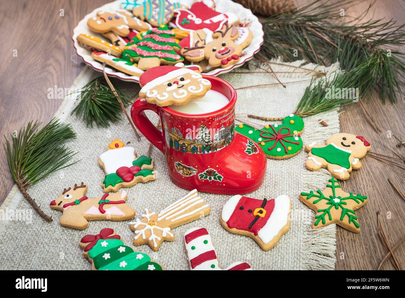 Gingerbread man cookie milk hi-res stock photography and images - Alamy