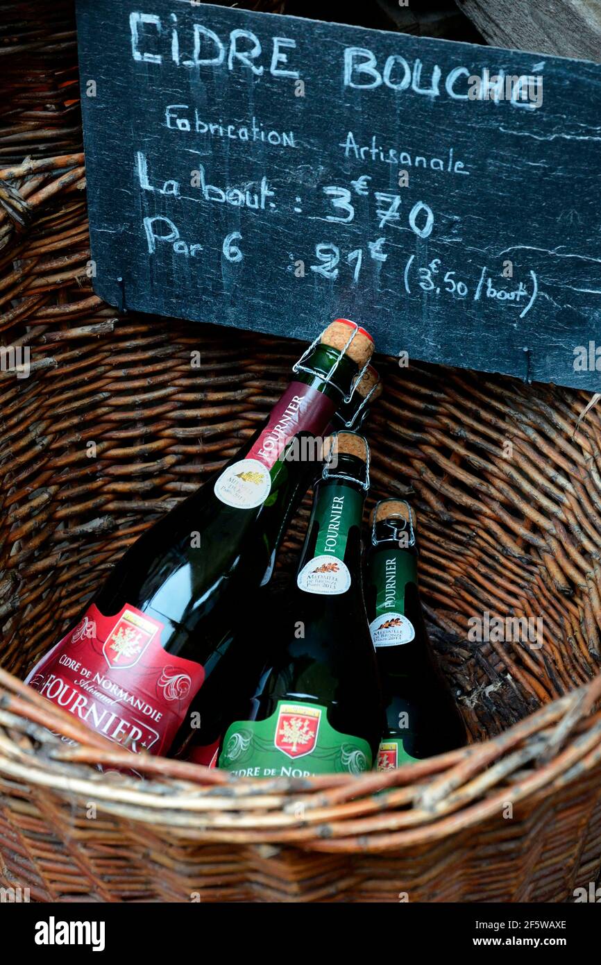 Basket with bottles of cider, Normandy, sparkling cider, Honfleur ...