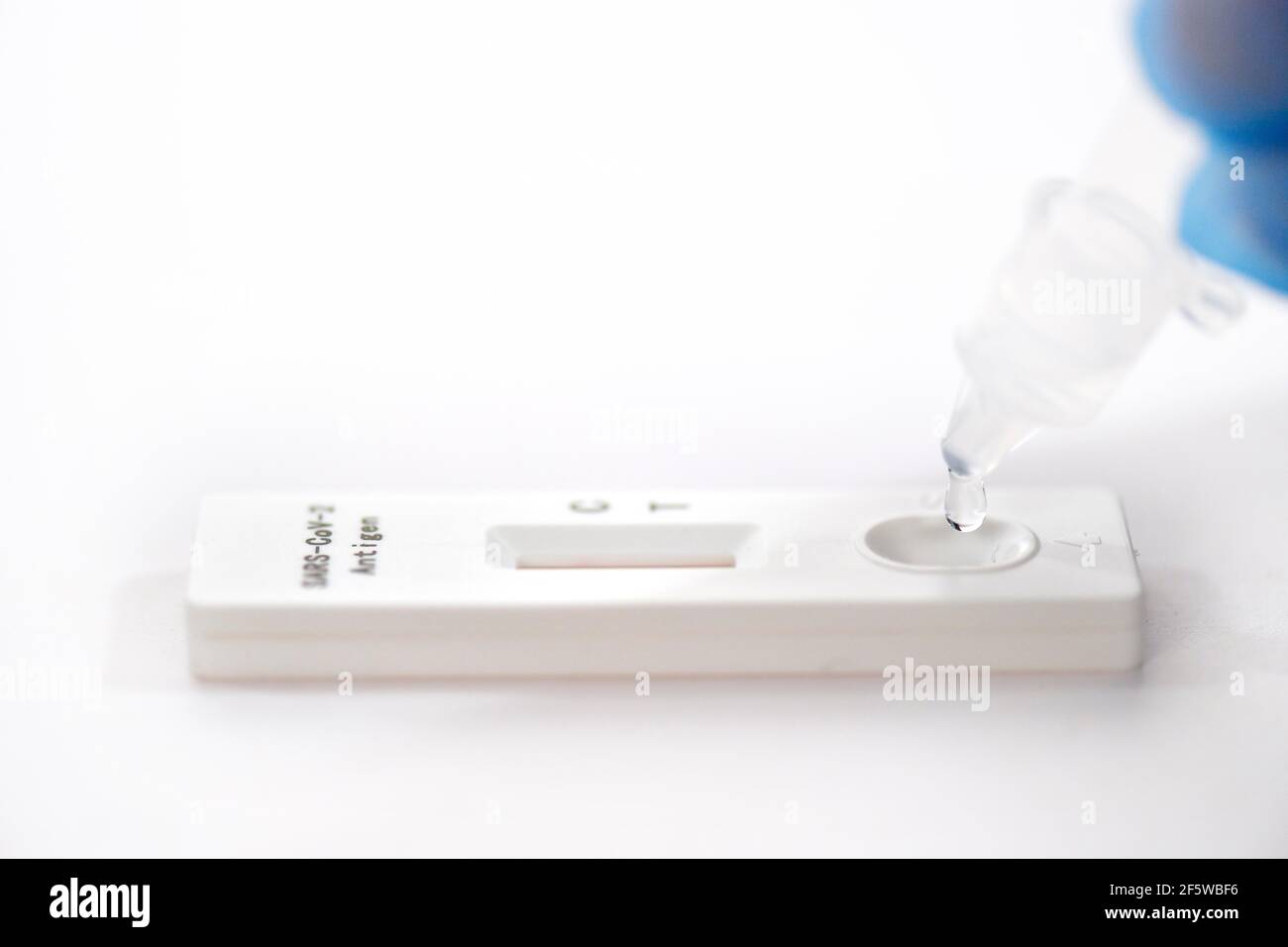 Rapid application hi-res stock photography and images - Alamy