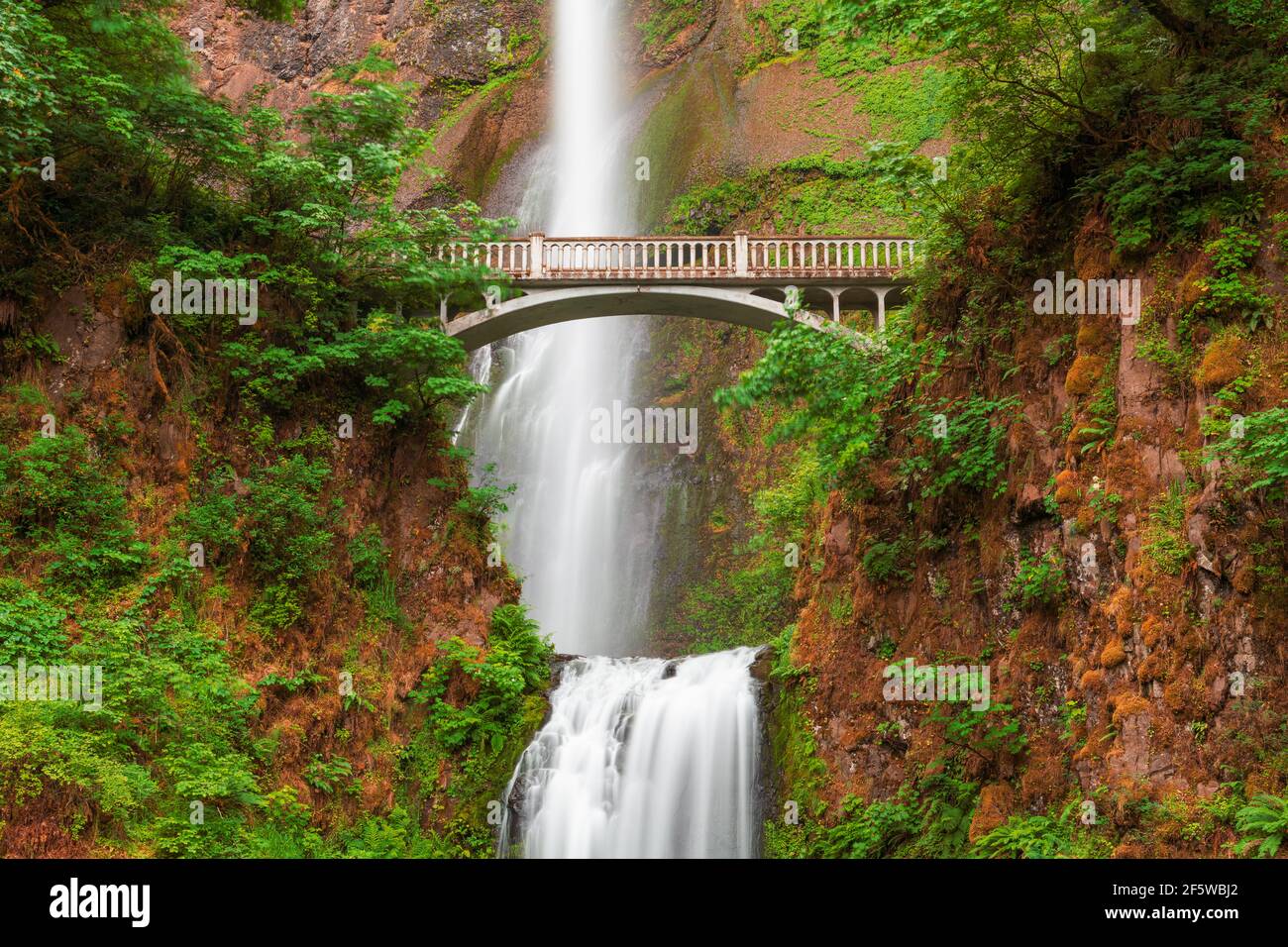 Columbia gorge waterfall hi-res stock photography and images - Alamy