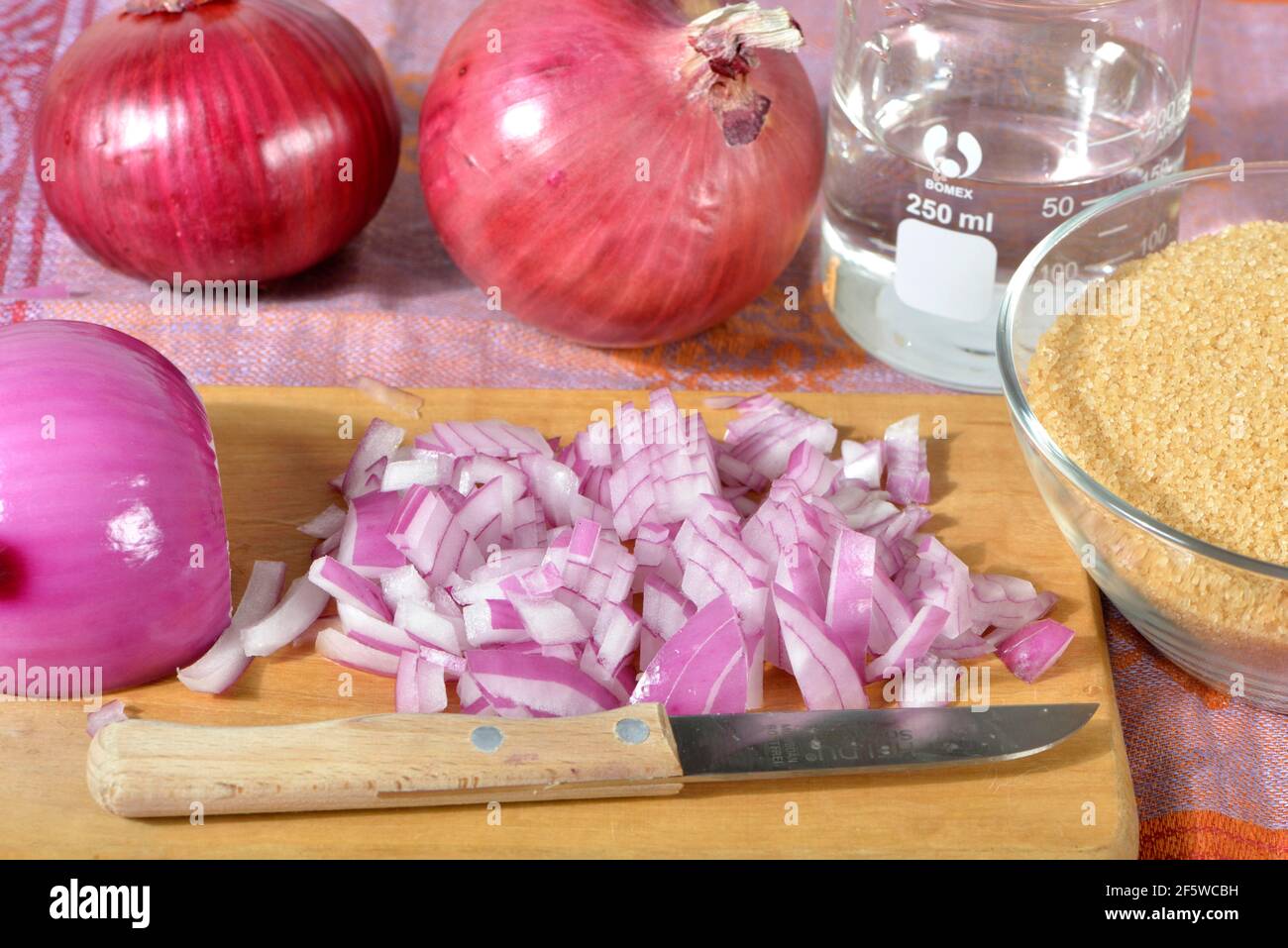 Production of onion syrup with brown sugar Stock Photo - Alamy