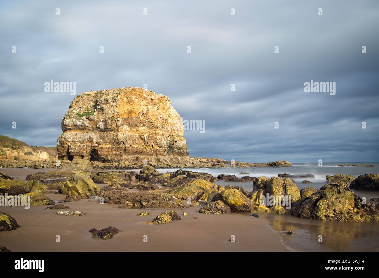 The sea at sunderland hi-res stock photography and images - Alamy